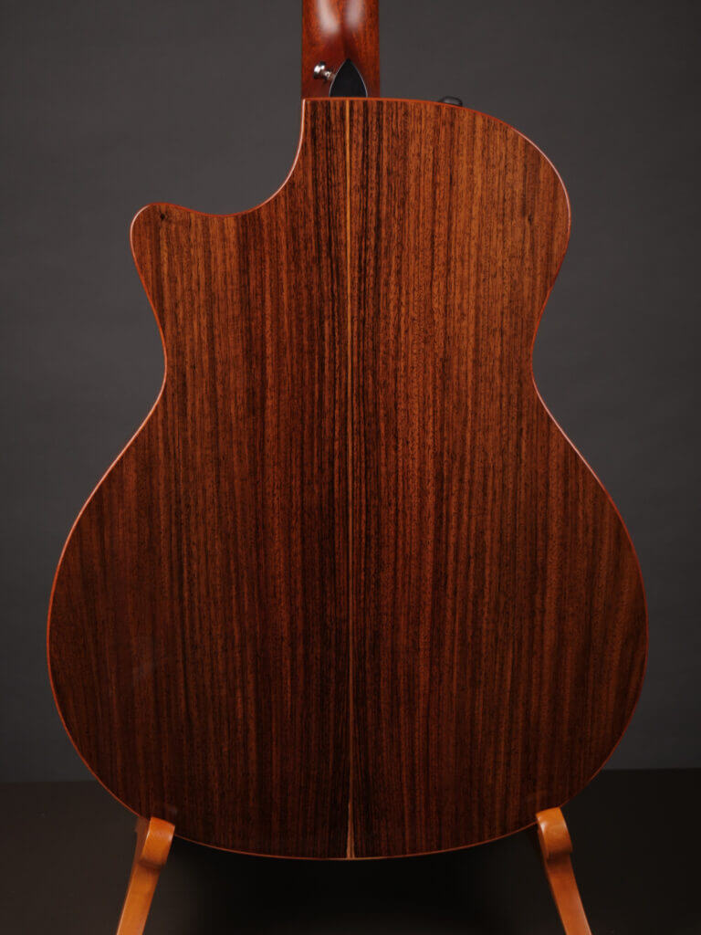 Taylor 714ce - Hearts' Home Acoustics