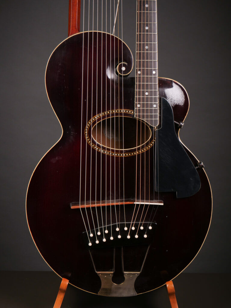 Gibson Harp Guitar