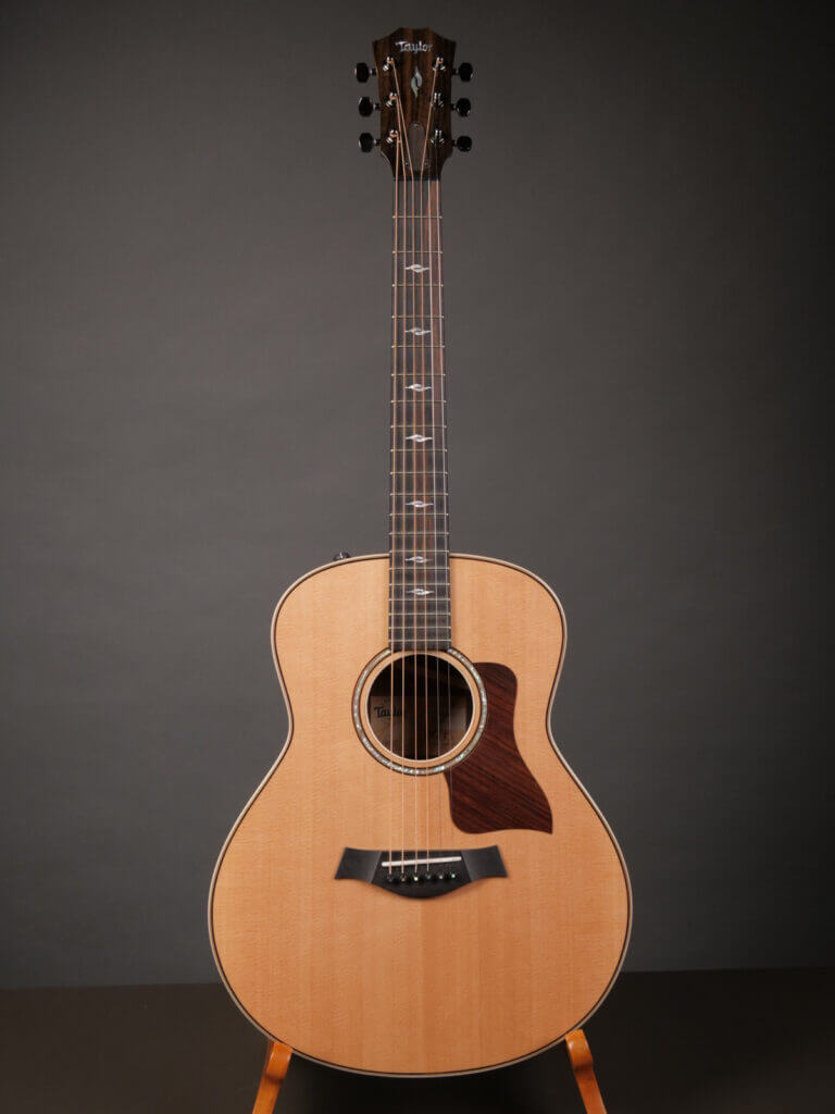 Taylor GT 811e - Hearts' Home Acoustics