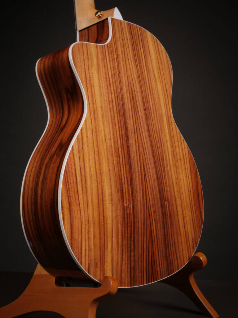 Taylor 214ce SB DLX - Hearts' Home Acoustics